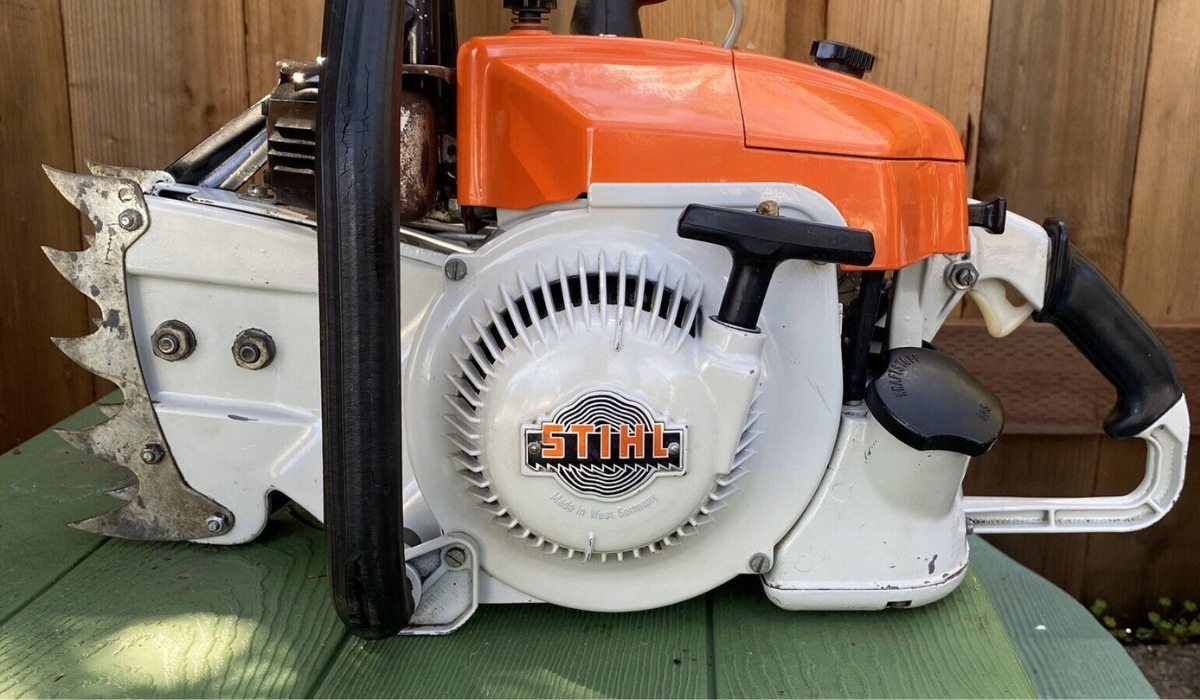 Stihl 090 Chainsaw Reviews: "It Will Cut Anything, Just Not Fast"