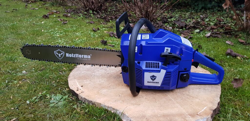 Oleo Mac Chainsaw Review 2023: Models, Specs, Where They're Made