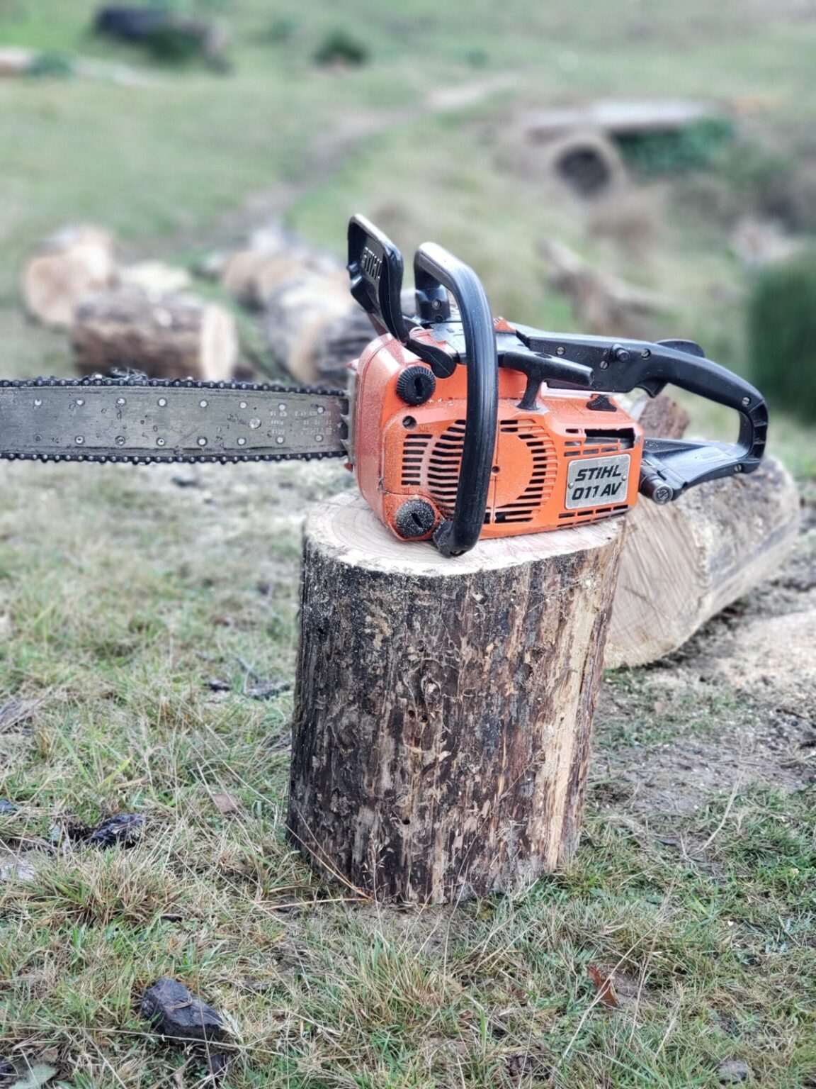 Stihl 011 AV Chainsaw Review 2023: Specs, Features, Price, Years Made