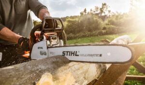 Stihl MS441 Chainsaw Review 2023: PROBLEMS, Specs, Price...