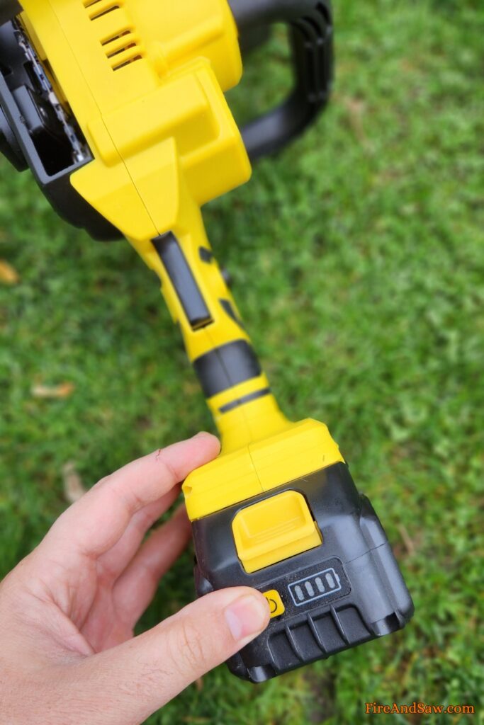 IMOUMLIVE 2-in-1 Pole Saw And Mini Chainsaw Review 2023