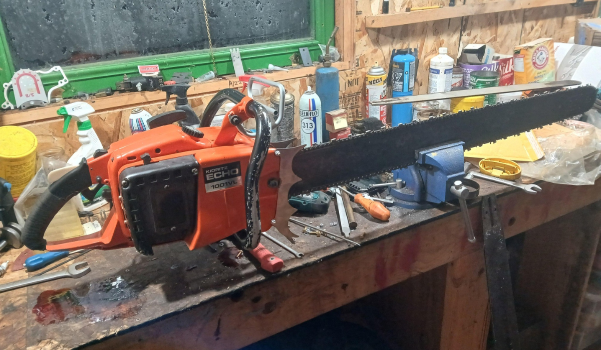 Vintage 1978 ECHO Chainsaw Brochure: 500VL 👉 1001VL
